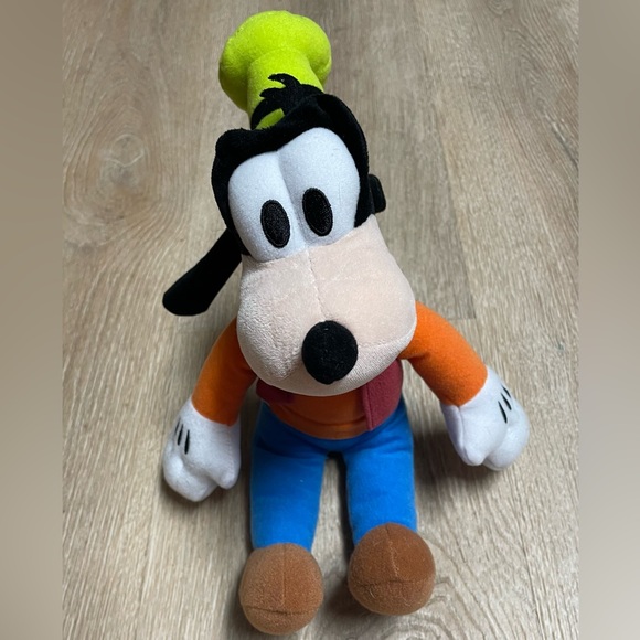 Disney | Toys | Disney Goofy Plush | Poshmark